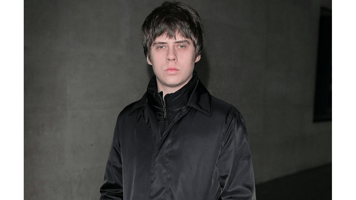 Jake Bugg set to sponsor his favourite soccer team - 8days
