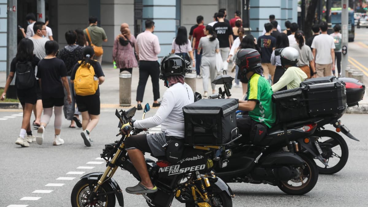 Food delivery riders 'susceptible to accidents' but 3 in 4 lack ...