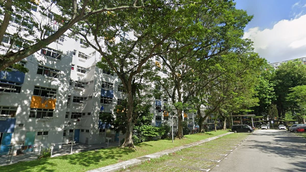 文礼通道持刀袭击案一送院 警：正追查32岁男嫌犯 - 8world