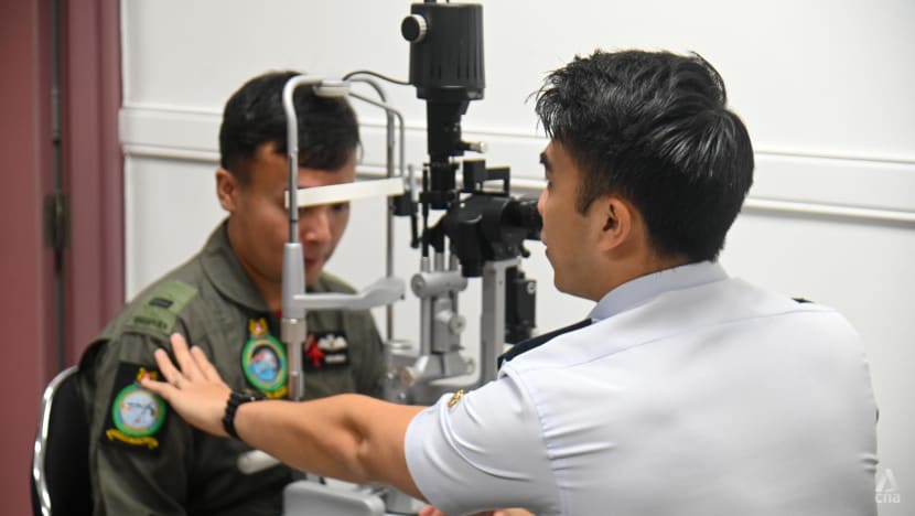 How air force pilots beat bad eyesight to guard Singapore's skies - CNA