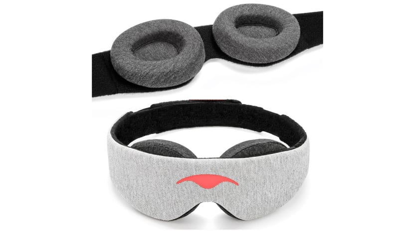 Best Things To Pack To Overcome Jet Lag, According To F1 Driver Daniel ...