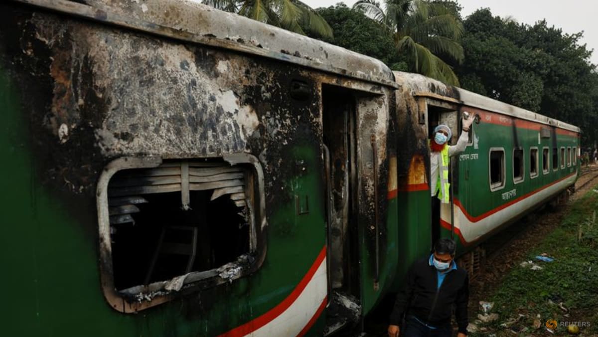 Bangladesh protesters set train on fire amid opposition strike - TODAY