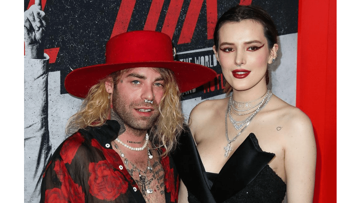 Mod Sun: My split from Bella Thorne 'hurts like hell' - 8days