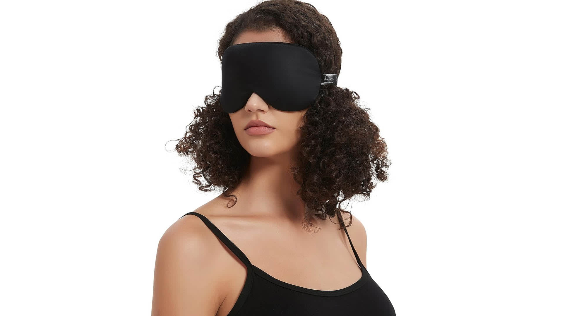 Best Things To Pack To Overcome Jet Lag, According To F1 Driver Daniel ...