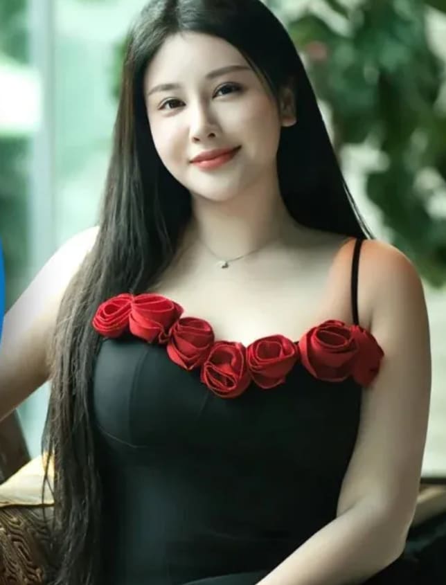 China’s Top Plus-Sized Model Was Talent Spotted While Asking For A ...