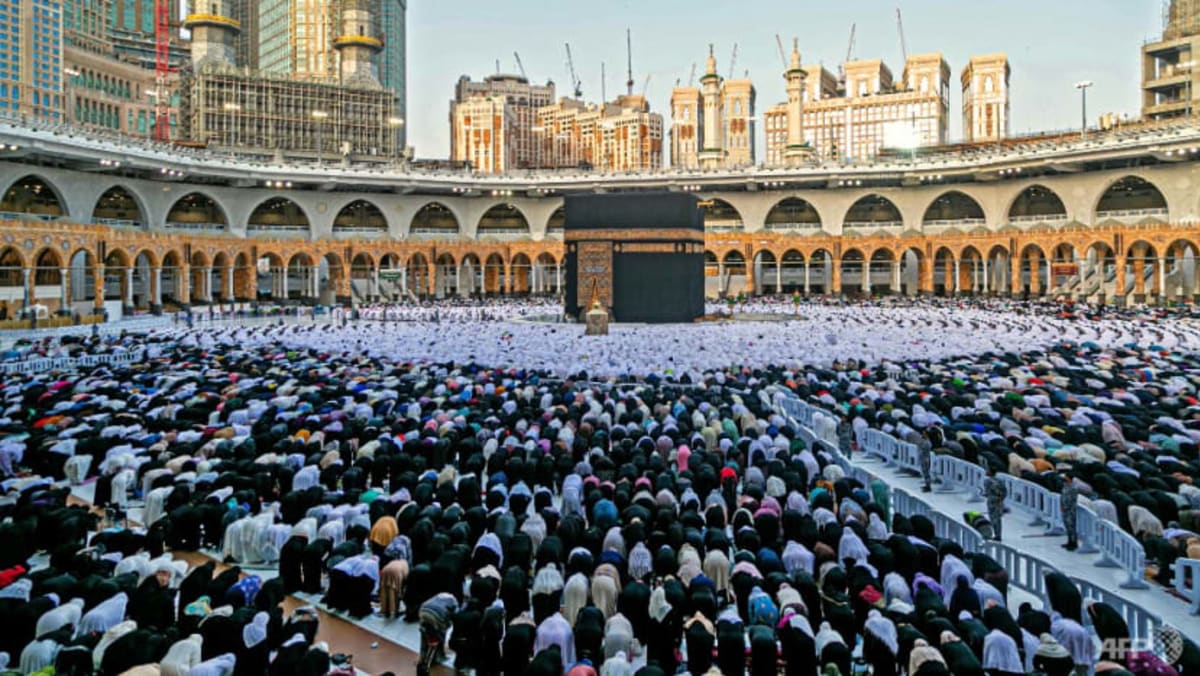 ஹஜ் யாத்திரைக்குச் செல்ல 10,000க்கும் மேற்பட்ட சிங்கப்பூர் முஸ்லீம்கள் ...