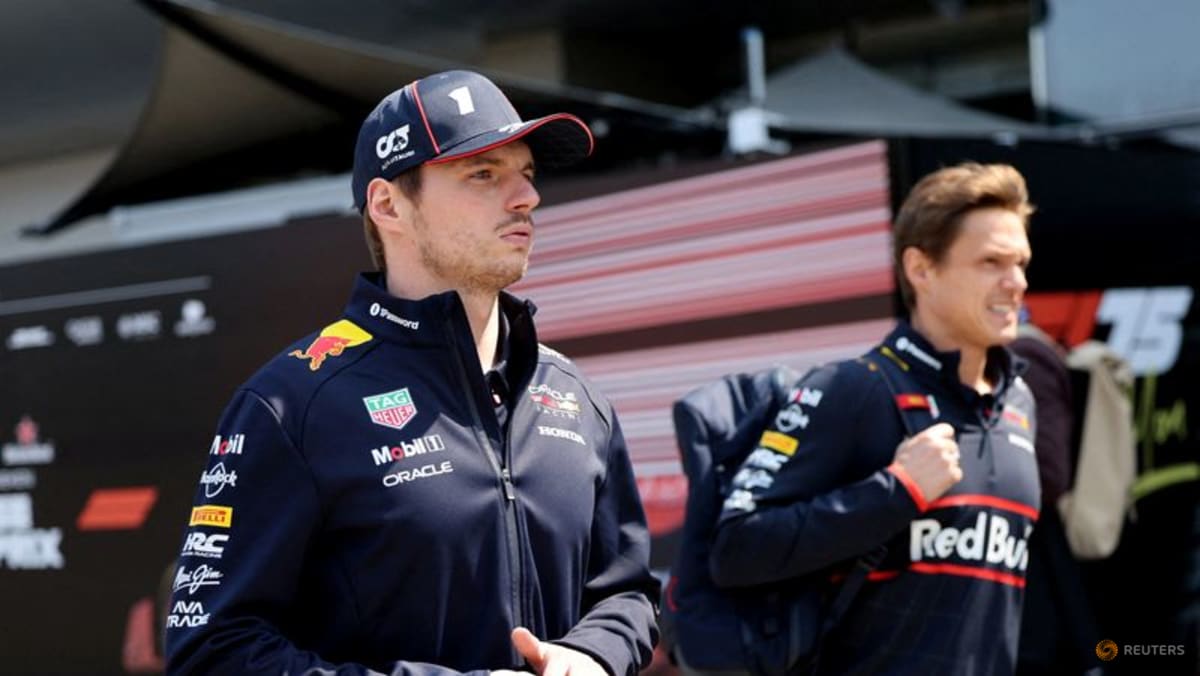 Verstappen says a return to V10 engines could keep him in F1 longer - CNA