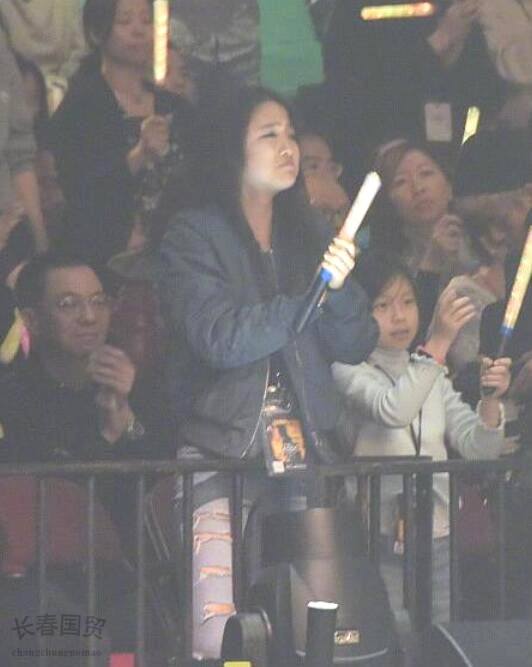 Jacky Cheung's Oldest Daughter Zoe Has Grown Up To Be A Stunner - 8days