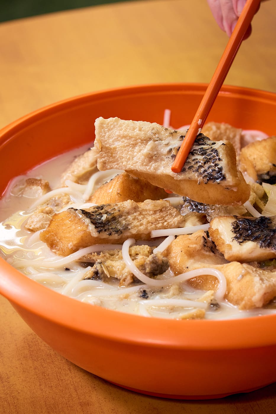 Grouchy XO Fish Head Bee Hoon Hawker Once Rejected $1.5M To Sell Biz ...