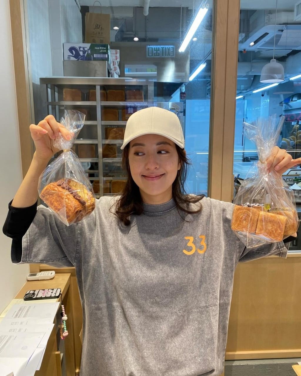 Ex TVB Actress Natalie Tong Is Now The Boss Of A Bakery Selling Japanese-Style Bread - 8days