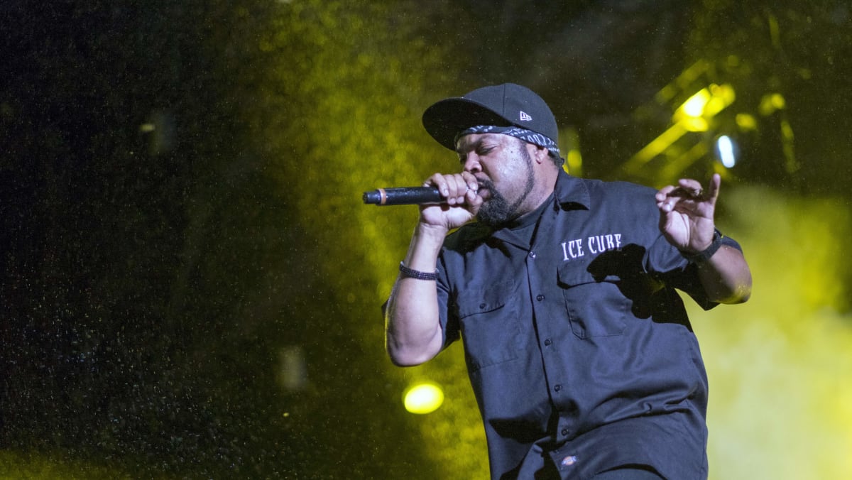 Ice Cube leads rap defiance amid police tensions - TODAY