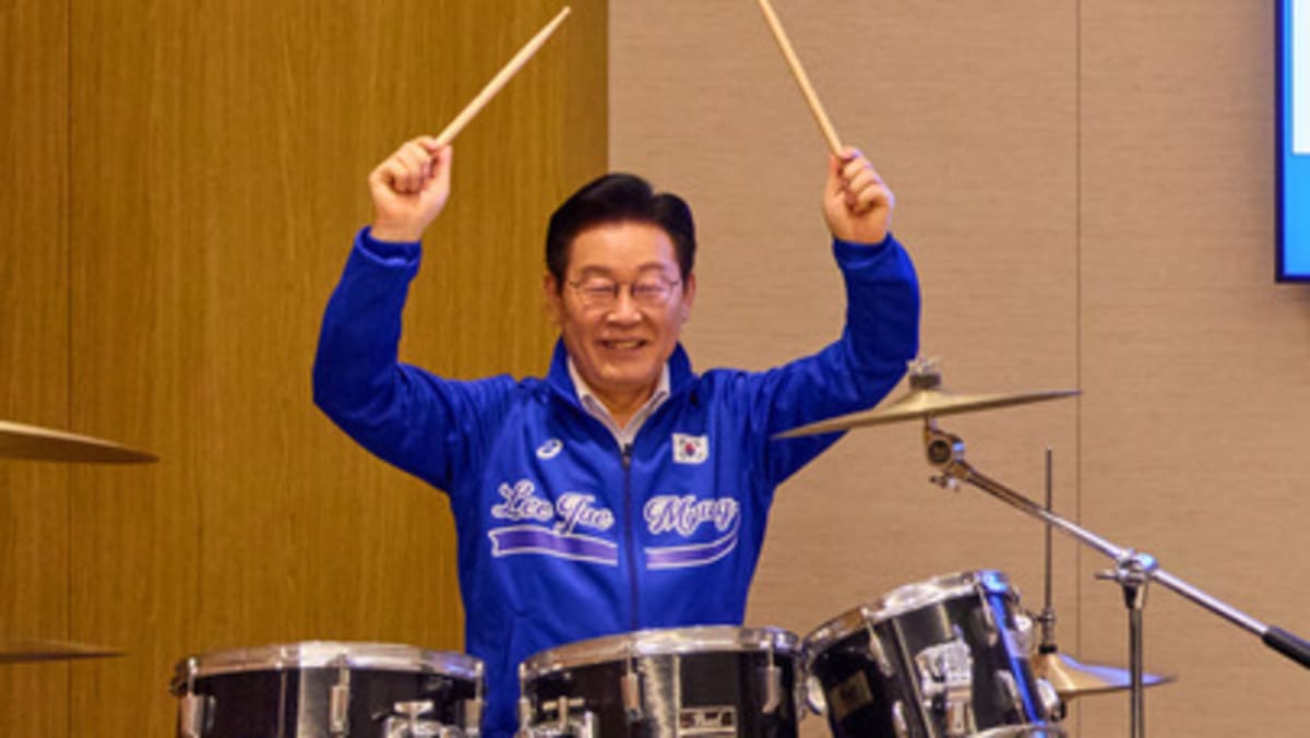 Japan, South Korean leaders play ‘Golden’ and ‘Dynamite’ in drum duet - CNA