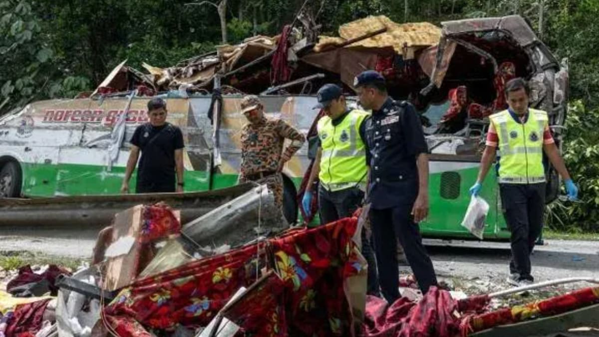 Nahas bas di Perak: Rakaman video kamera papan pemuka bahan utama ...