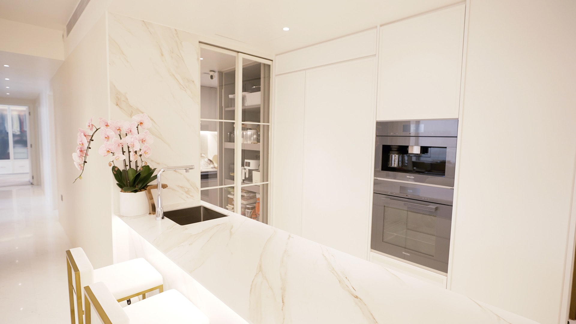 Yvonne Lim Saw 100+ Homes Before Saying Yes To Her Bukit Timah Condo ...