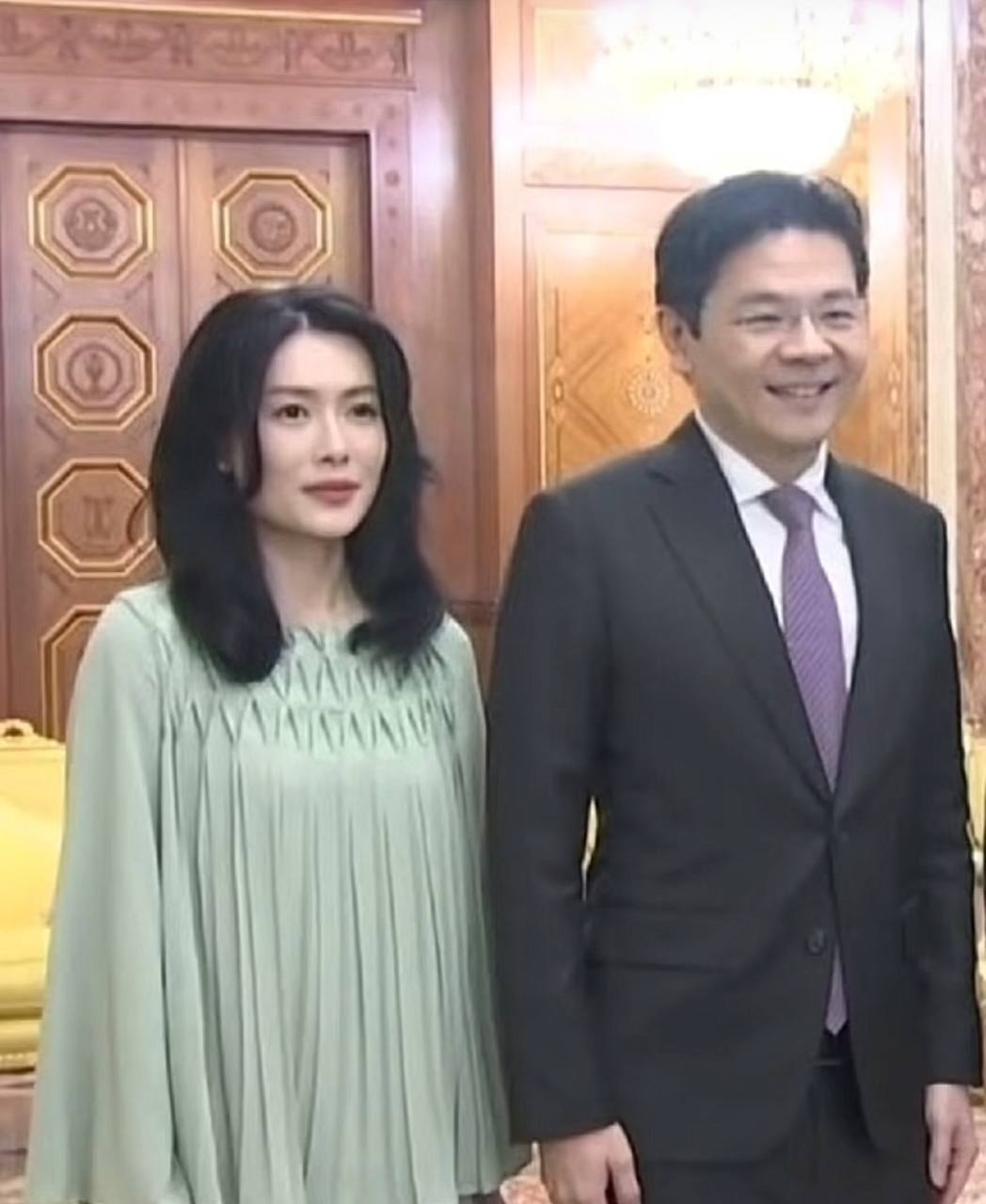 Wife Of PM Lawrence Wong Is So Pretty, Netizens Are Saying She Looks ...