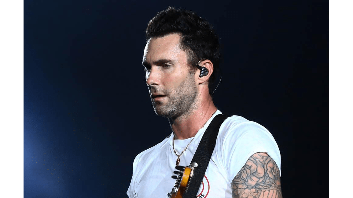 Adam Levine worked in diner after first record deal fell through - 8days