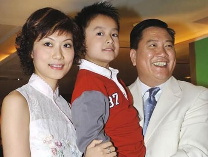 Alex Man Seen Needing Help To Walk Sparks Health Concerns; Some ...