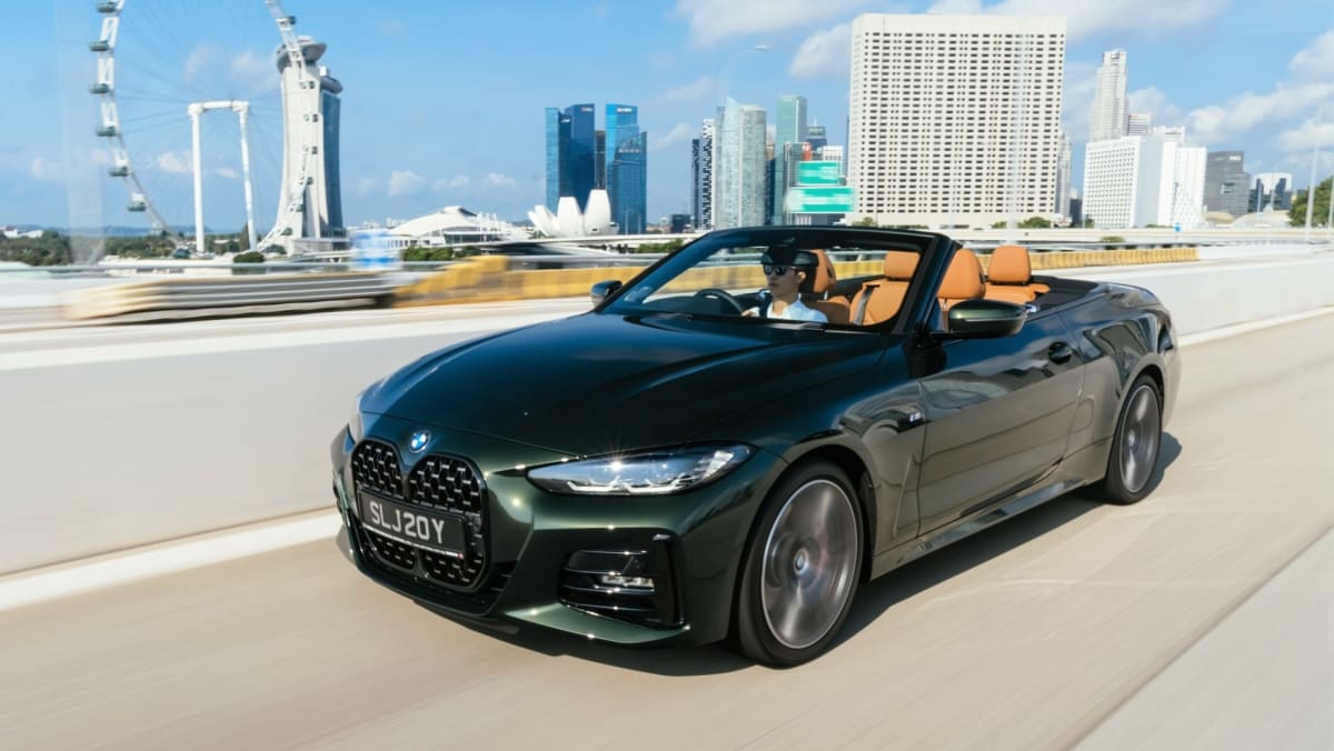 The new BMW 4 Series Convertible takes top-down motoring back to the ...
