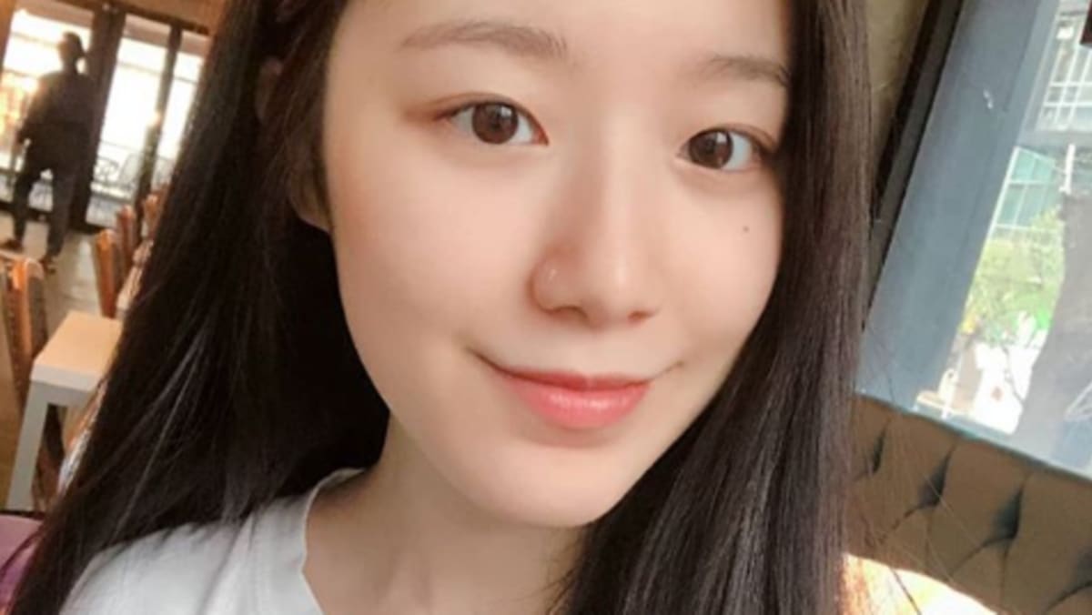 korean without makeup