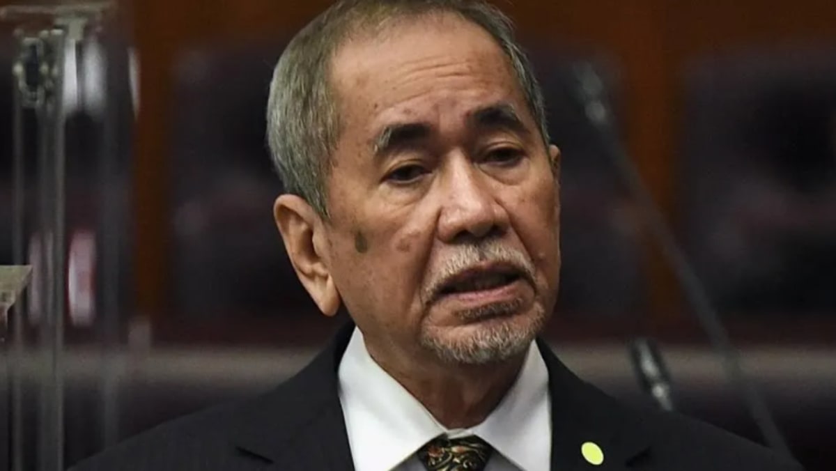 Kerajaan M'sia kaji hukuman alternatif ganti sebatan - BERITA Mediacorp