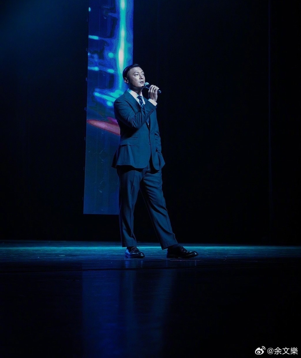 Shawn Yue Criticised For Looking Like A “Middle-Aged Uncle” In Stage ...