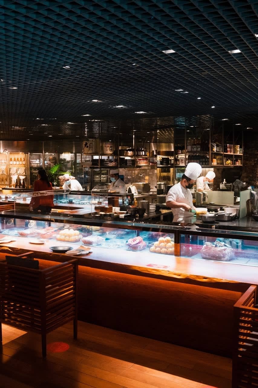 Grand Hyatt Hotel Buffet Restaurant Mezza9 Closing Permanently After 24 Years - 8days