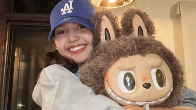 2024年Google年度话题人物 Taylor Swift人气一骑绝尘，好友、男友都被拉入10大榜！ - vibes by 8world