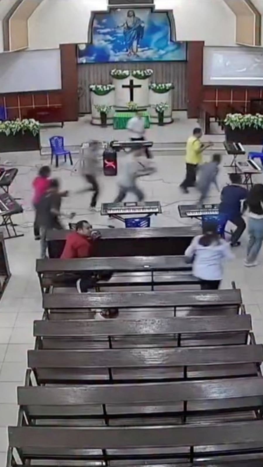 6.7 magnitude earthquake shakes part of Indonesia, causing scattered ...