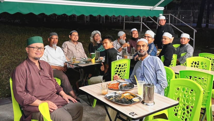 Allahyarham Cikgu Ismail Jaafar, yang meninggal dunia selepas ditimpa ...