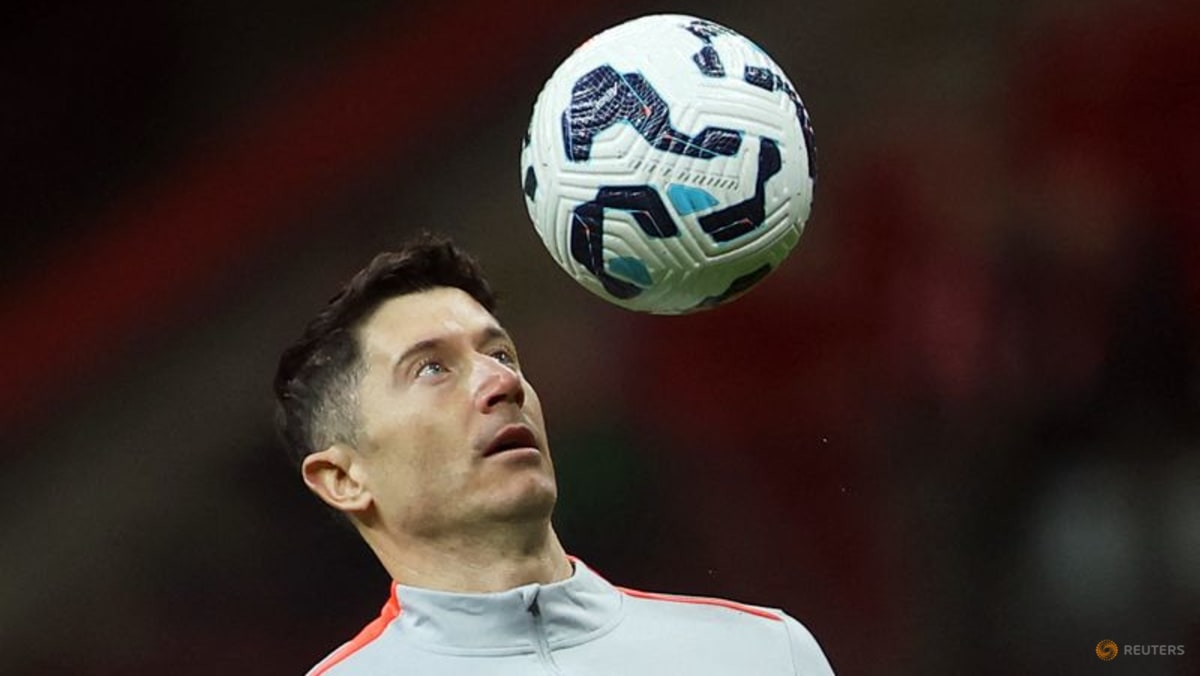 Lewandowski 'betrayed and hurt' by way he lost Poland captaincy - CNA