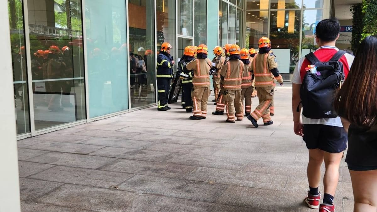 Fire breaks out at HDB Hub - CNA