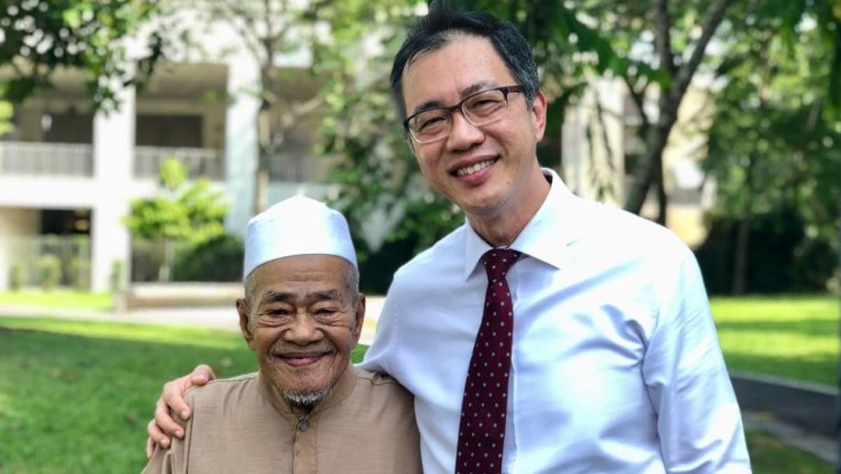 60 kereta jemaah Masjid Ahmad Ibrahim dibenar 'tumpang' di pekarangan ...