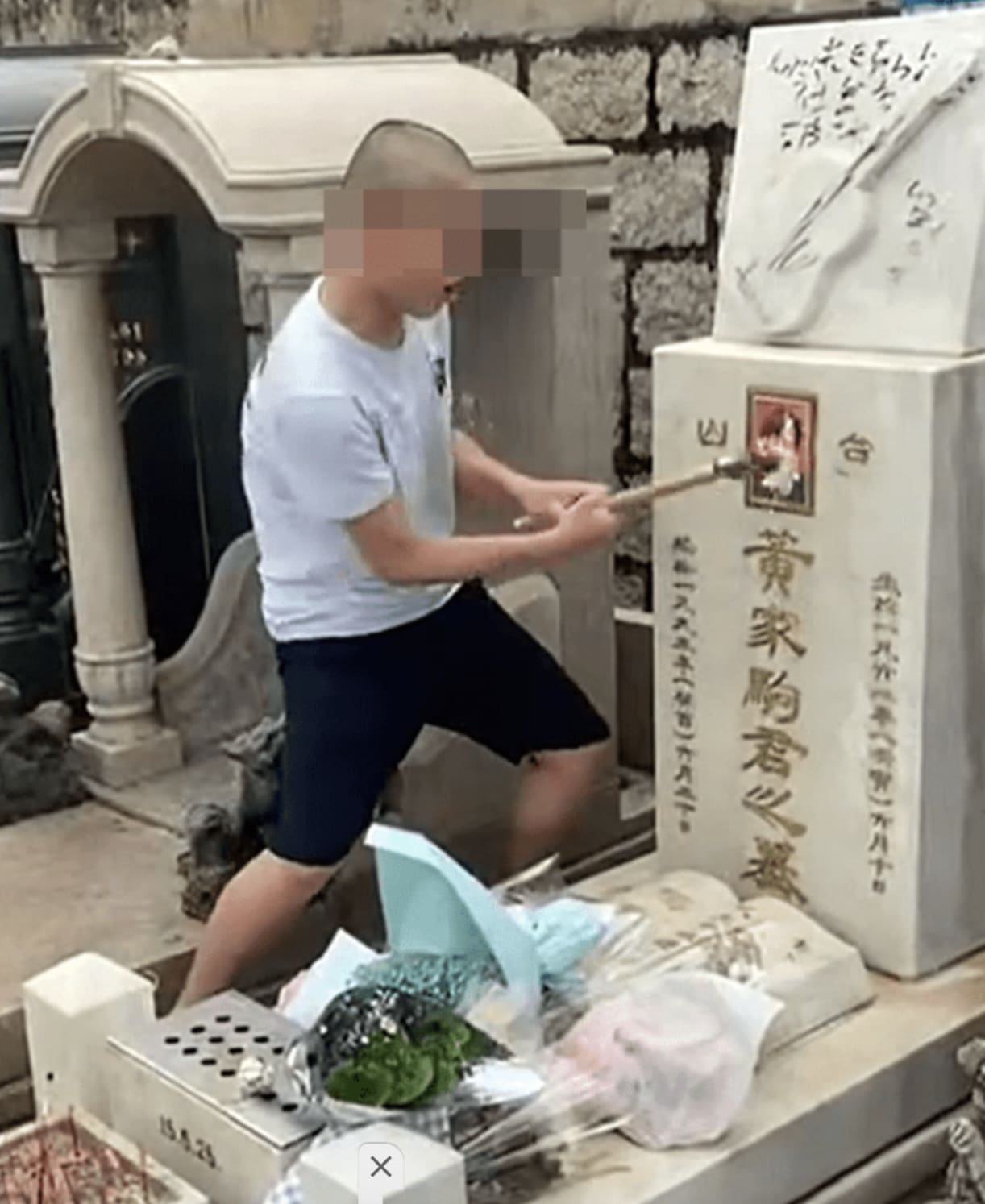 Grave Of Late Beyond Singer Wong Ka Kui Defiled; Two Men Arrested For Smashing & Making Out With ...