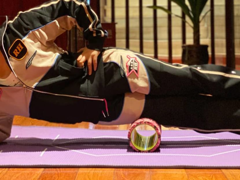 Della Ding Shows You How To Work Out For Fried Chicken At Home Without ...