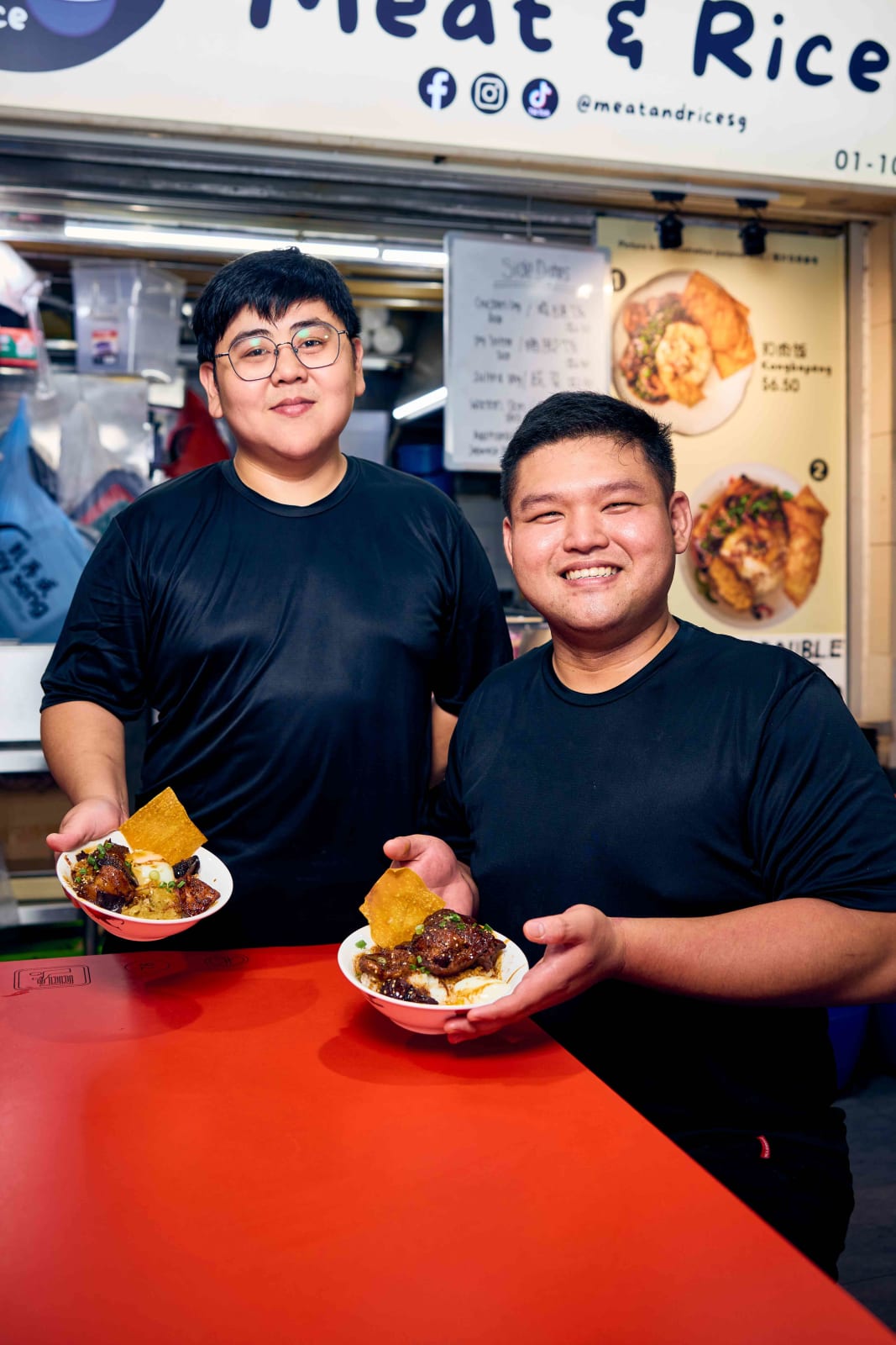 Hot Thai Influencer Fahhaha Visits S’pore Stall Meat & Rice Twice ...