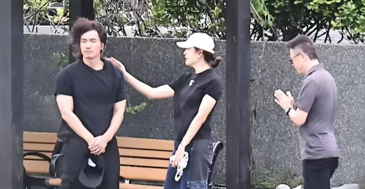 Jerry Yan Visited Barbie Hsu's Grave After Typhoon Podul, And It Was Emotional For Him - 8days