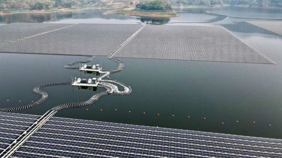 Indonesia inaugurates Southeast Asia's largest floating solar farm - TODAY