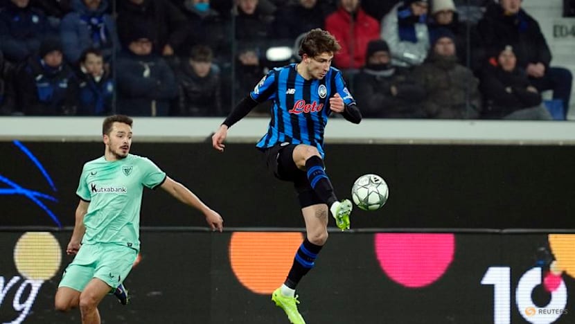 Athletic Bilbao fight back to beat Atalanta 3-2 and keep alive ...