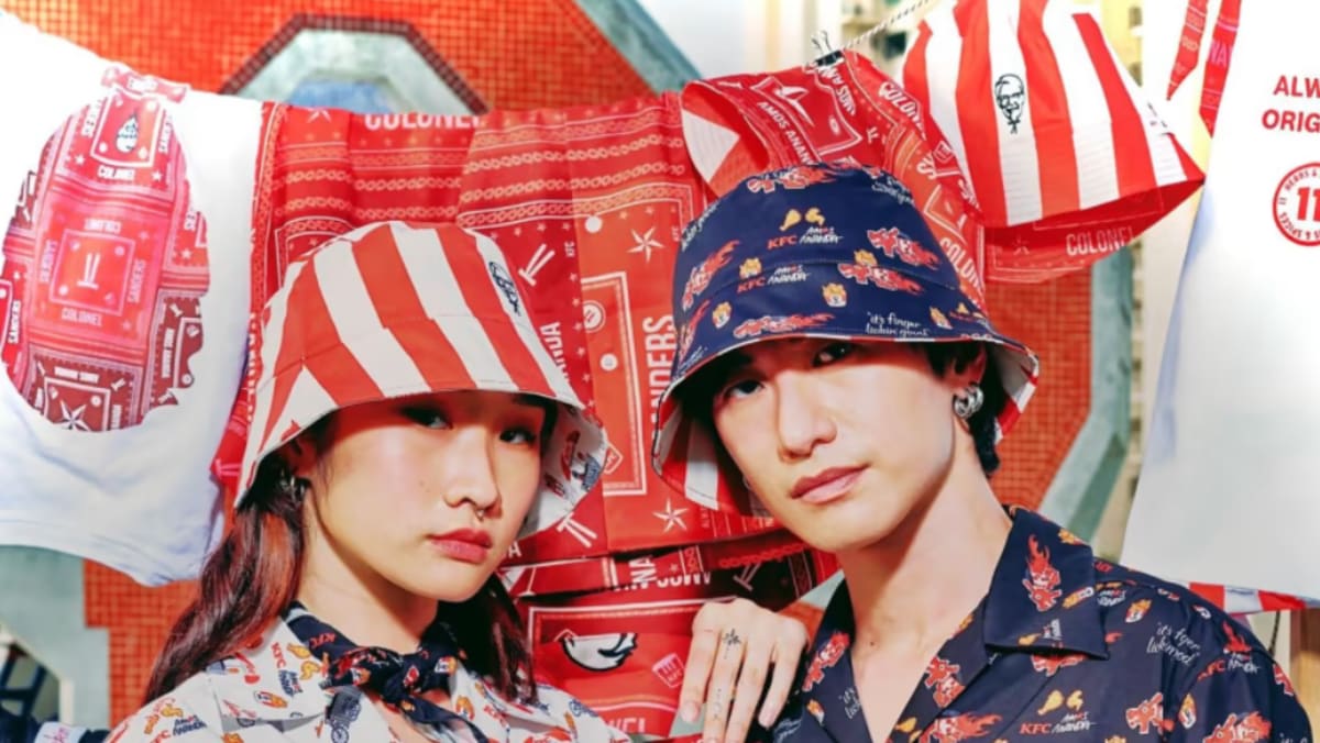 KFC keluarkan rangkaian topi 'bucket' edisi khas sempena Hari ...