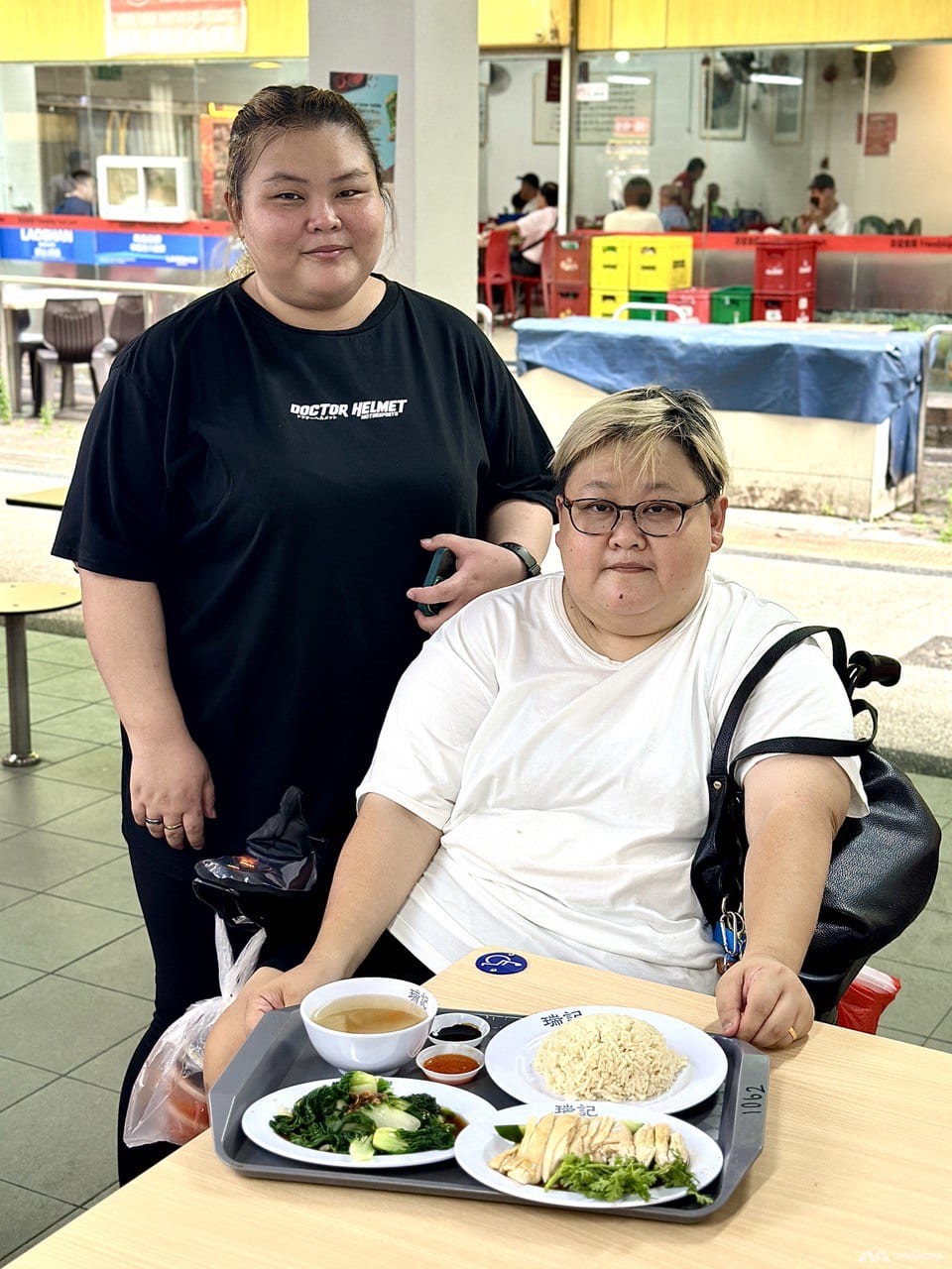 Swee Kee chicken rice war: Half-siblings fall out over business, sister ...