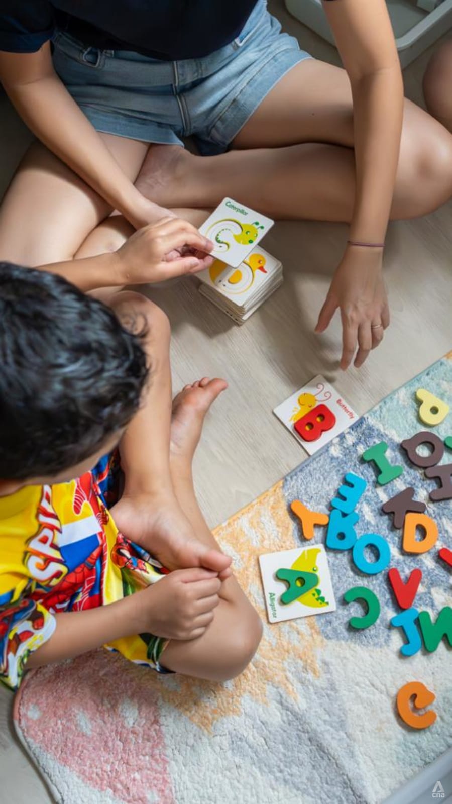 A 5-year-old moves in with new foster parents. This is what happens in the first month - CNA