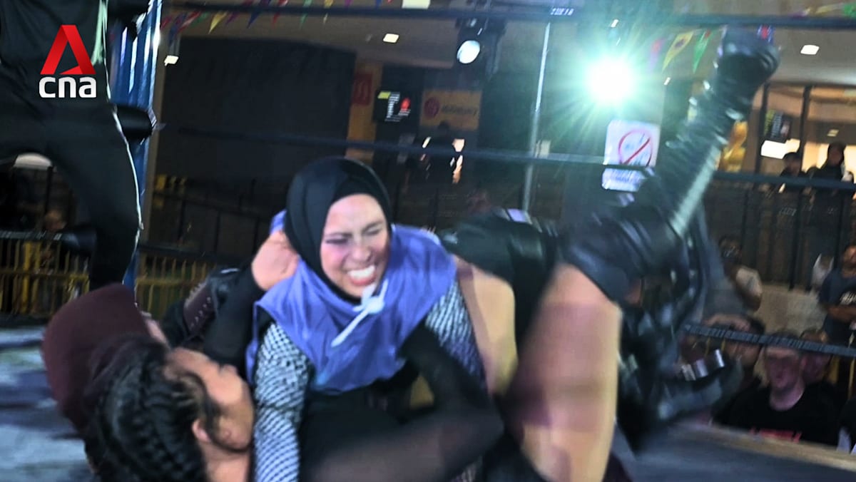 The women in hijab on Singapore's pro wrestling scene - CNA