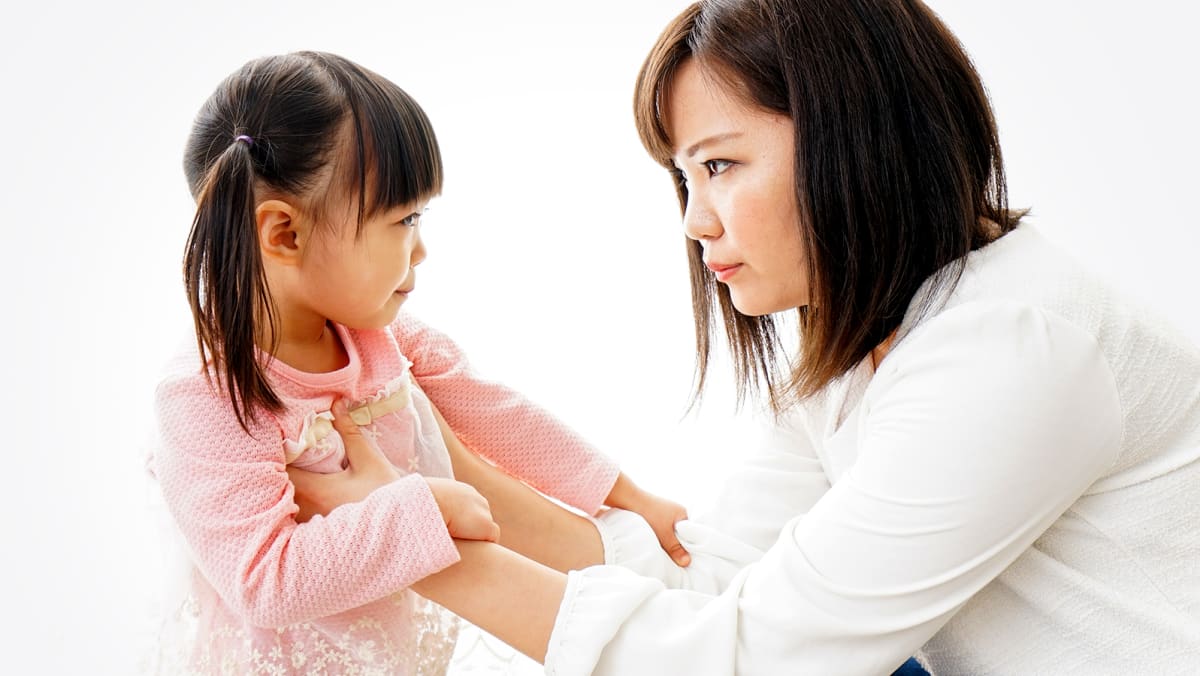 How to deal with a child's difficult behaviour calmly - CNA Lifestyle