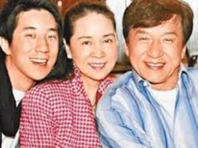jackie chan father