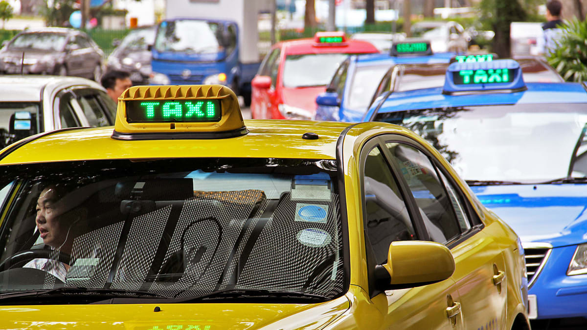More commuters satisfied with ease of taxi booking - TODAY