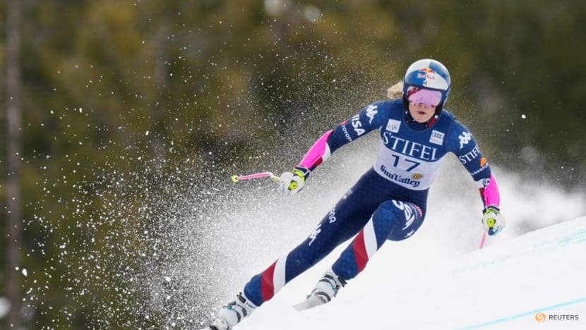 Alpine skiing-Vonn earns first podium finish after comeback - CNA