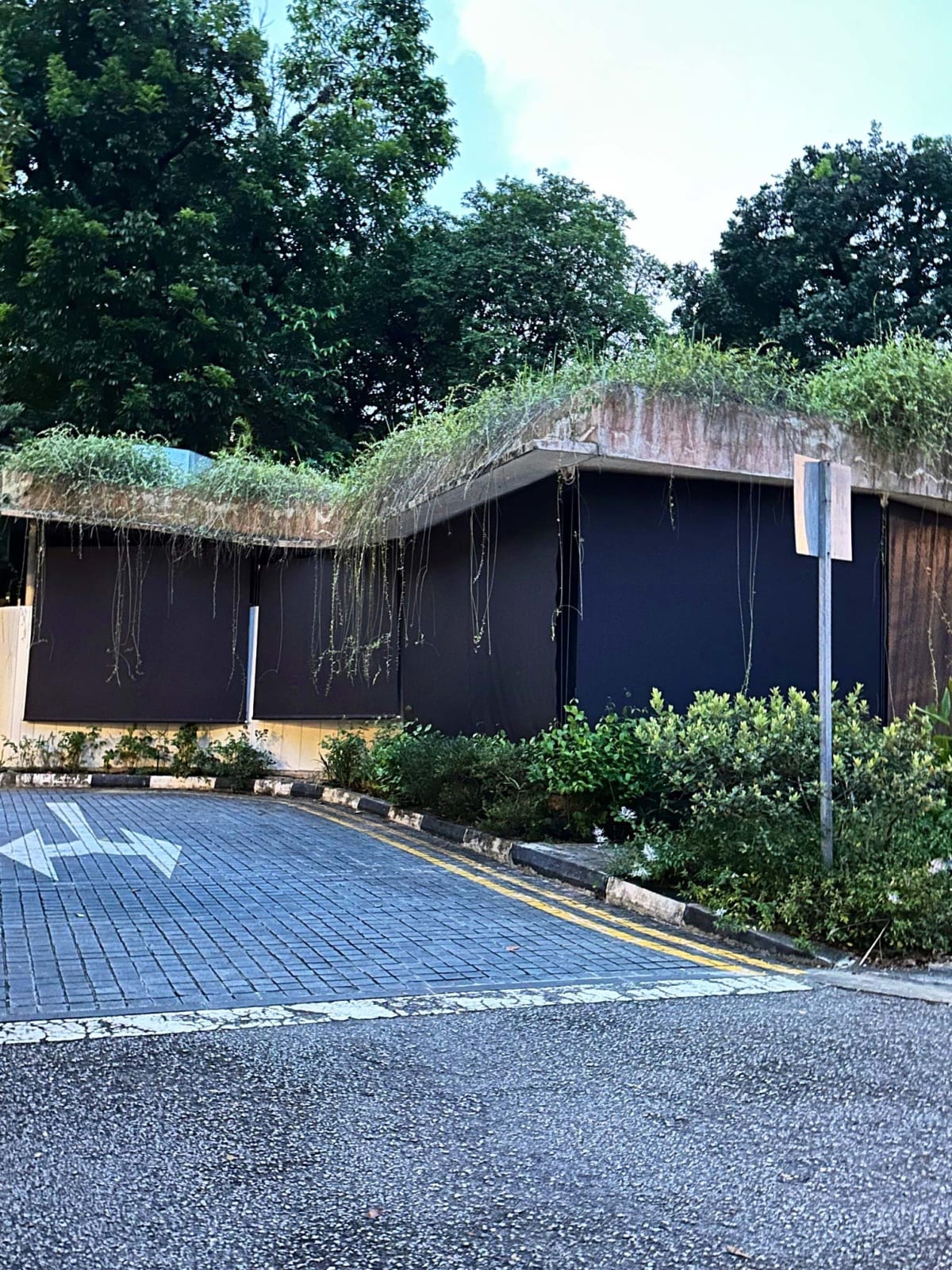 Les Amis Group’s Cluny Food Court At Botanic Gardens Closes Just Over A ...