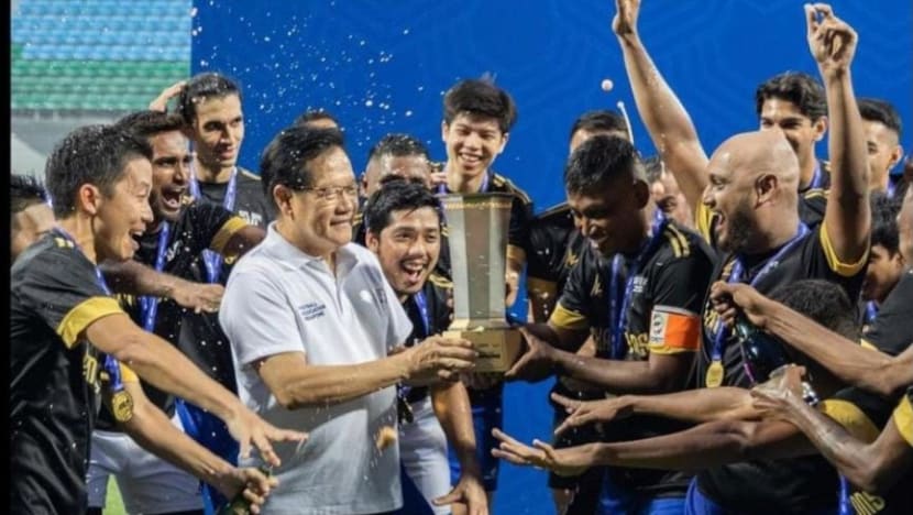 Football Association of Singapore president Lim Kia Tong dies aged 70 - CNA