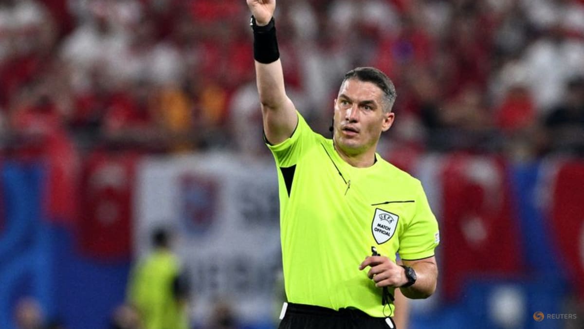 Romanian Kovacs to referee Champions League final - CNA
