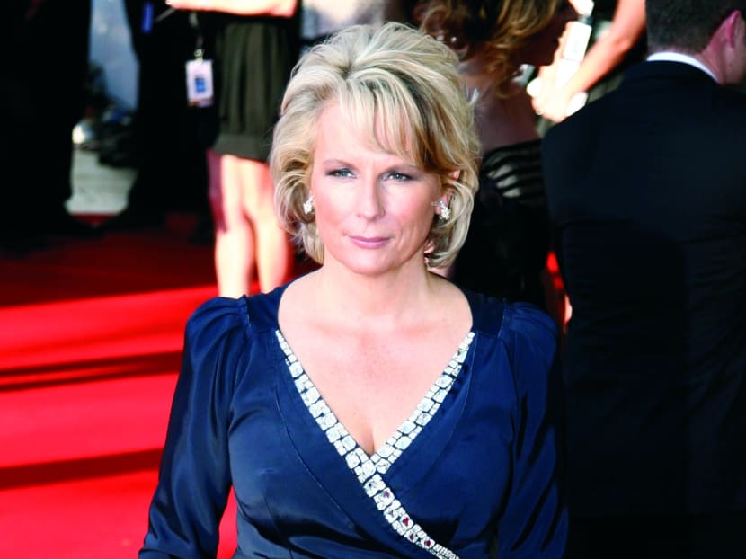 jennifer saunders